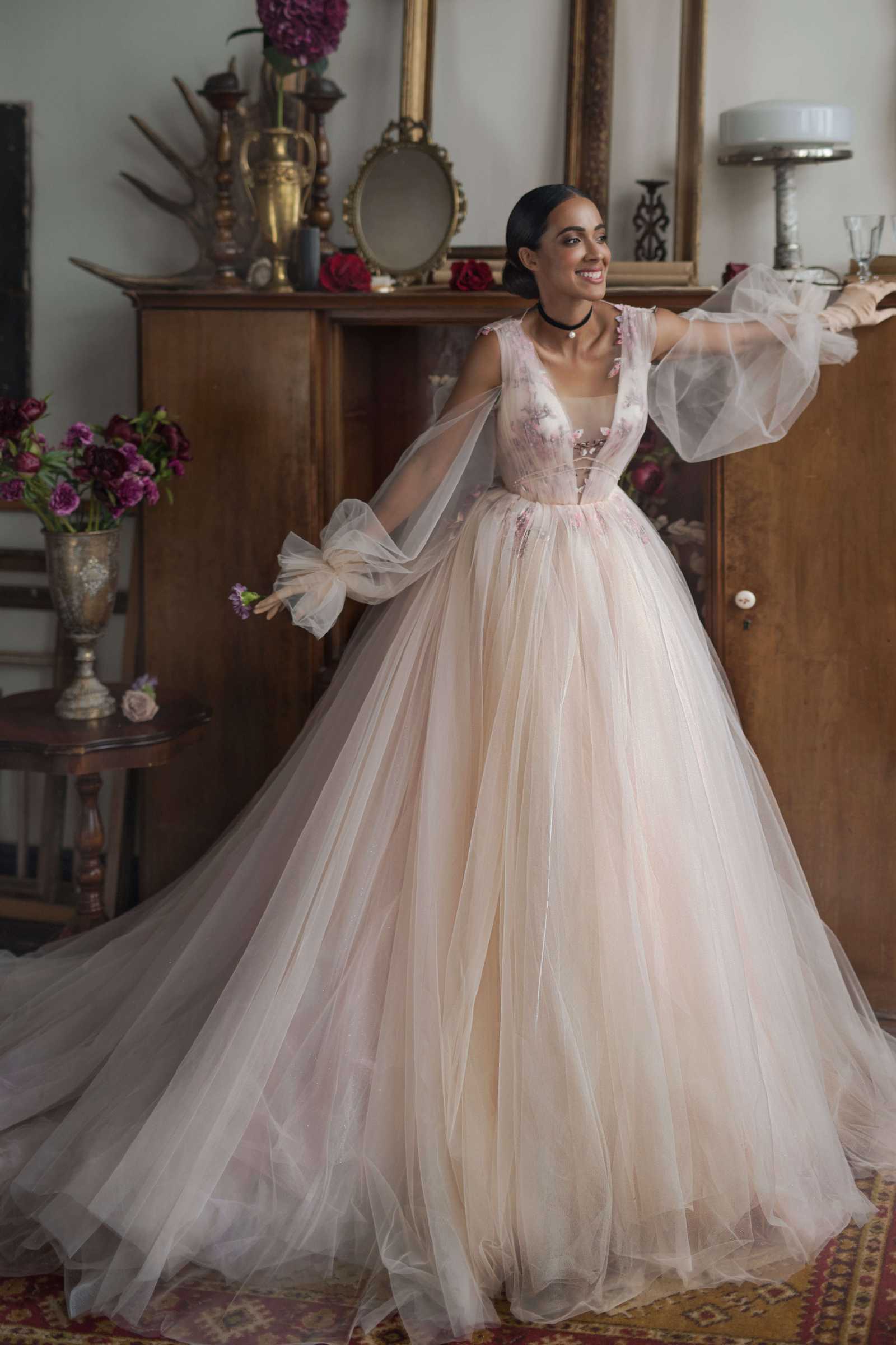 APOLLO - Bridal dresses • Demure-boutique.com