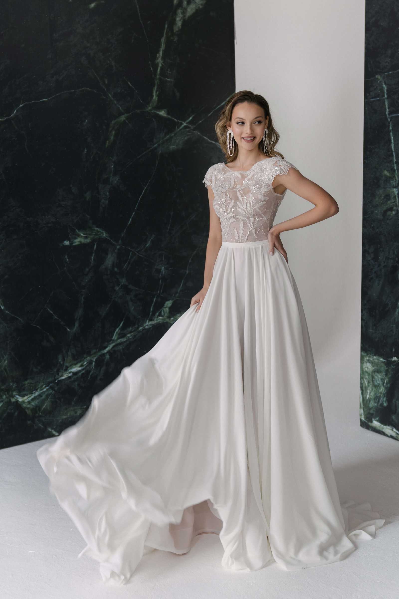 STASIA - Bridal dresses • Demure-boutique.com