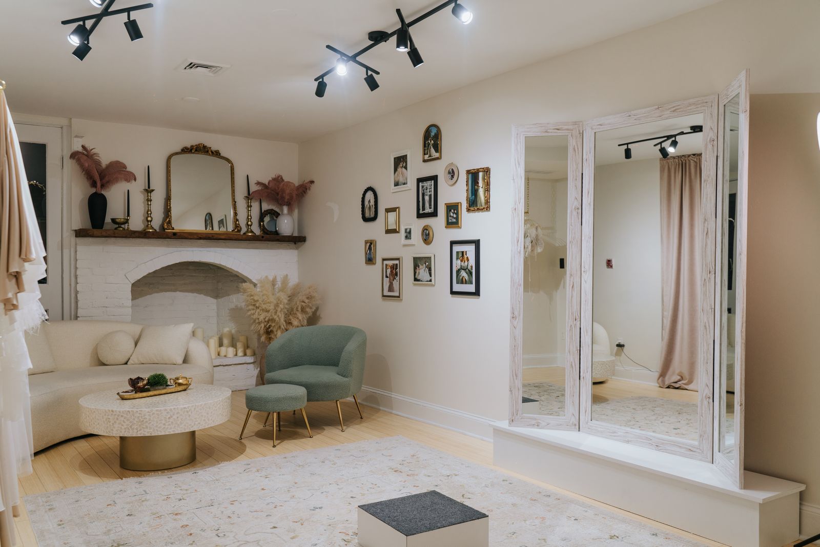 About Demure Boutique - Demure Bridal Boutique